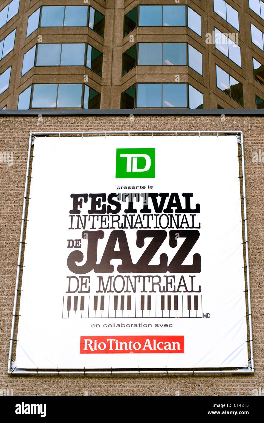 Montreal sign hi-res stock photography and images - Alamy