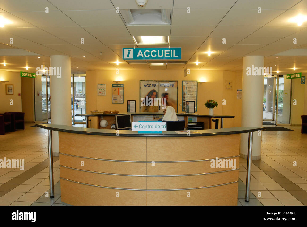HOSPITAL RECEPTION AREA Stock Photo - Alamy