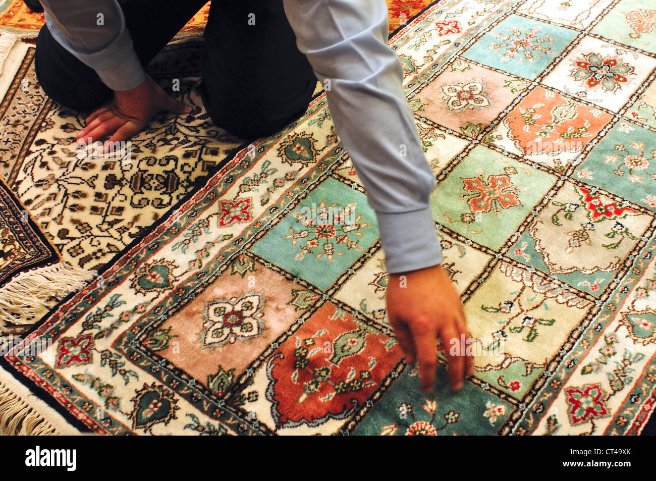 Turkey, Istanbul, Turkish Carpets for Sale in the Shop Stock Photo - Alamy