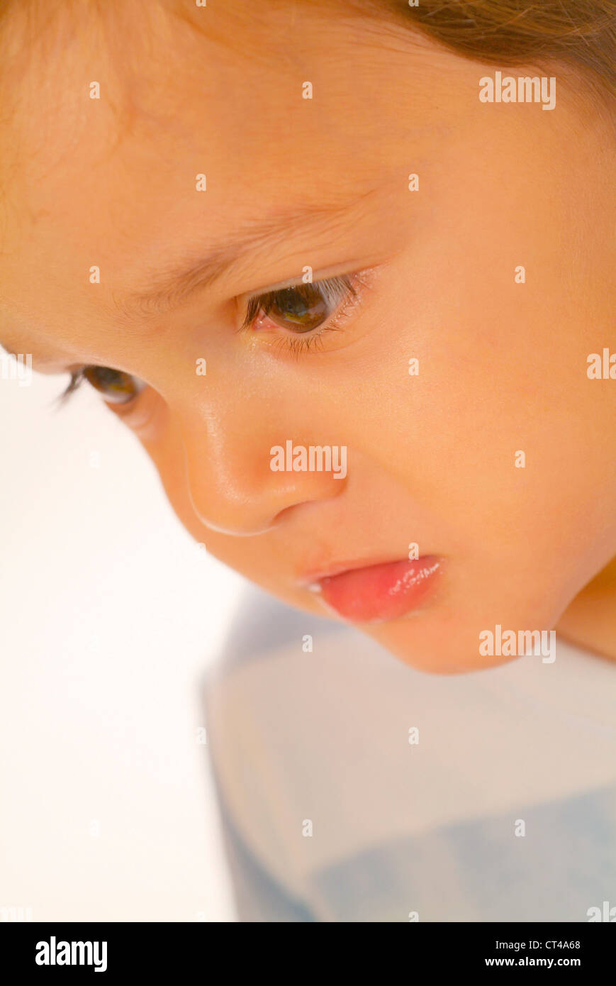 Distressed child hi-res stock photography and images - Alamy