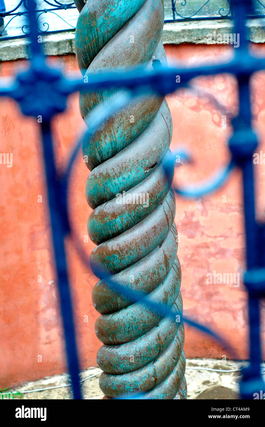 The Serpent Column, The Hippodrome of Constantinople, Istanbul, Turkey ...
