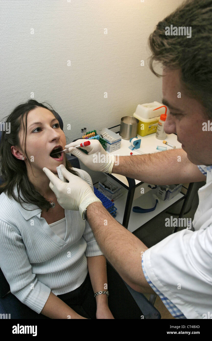 Buccal swabs hi-res stock photography and images - Alamy