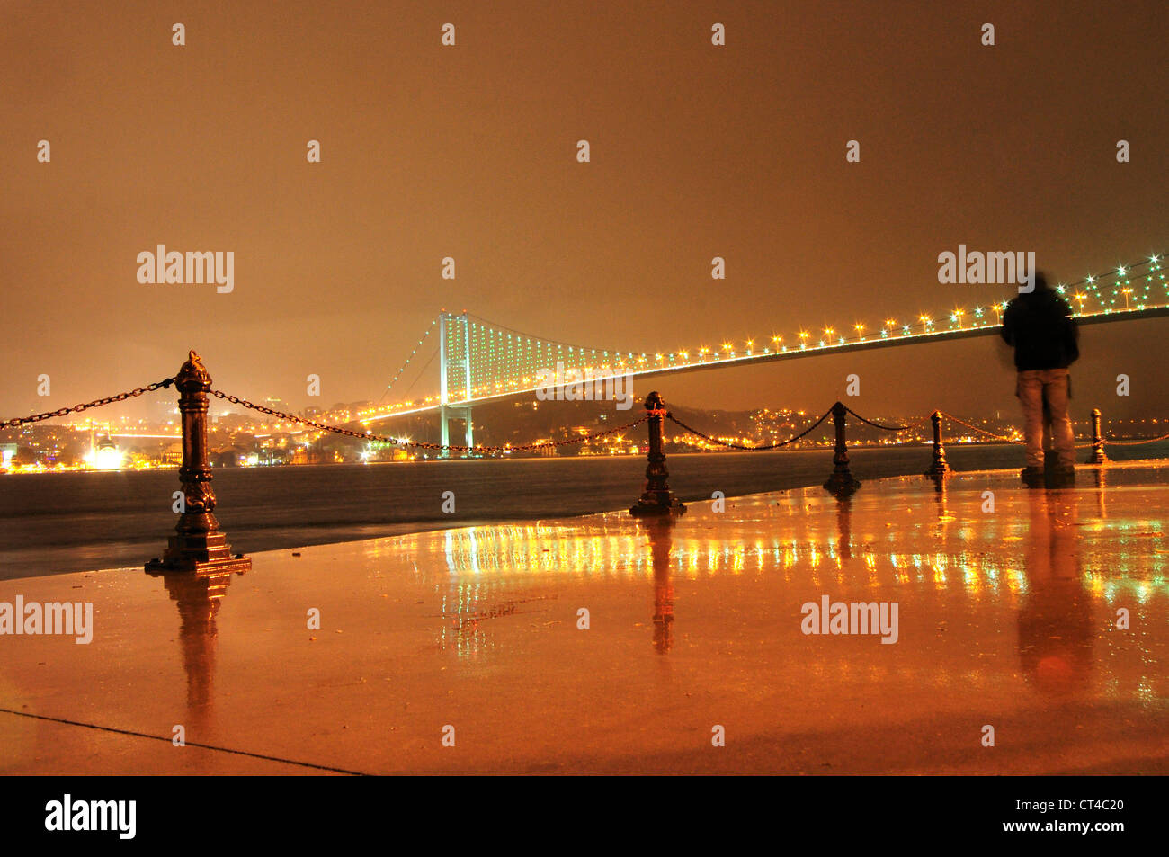 Pending bridge hi-res stock photography and images - Alamy