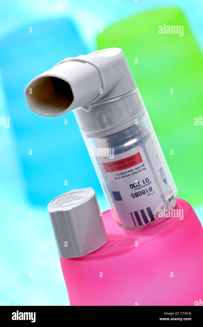 Combivent inhaler hi-res stock photography and images - Alamy