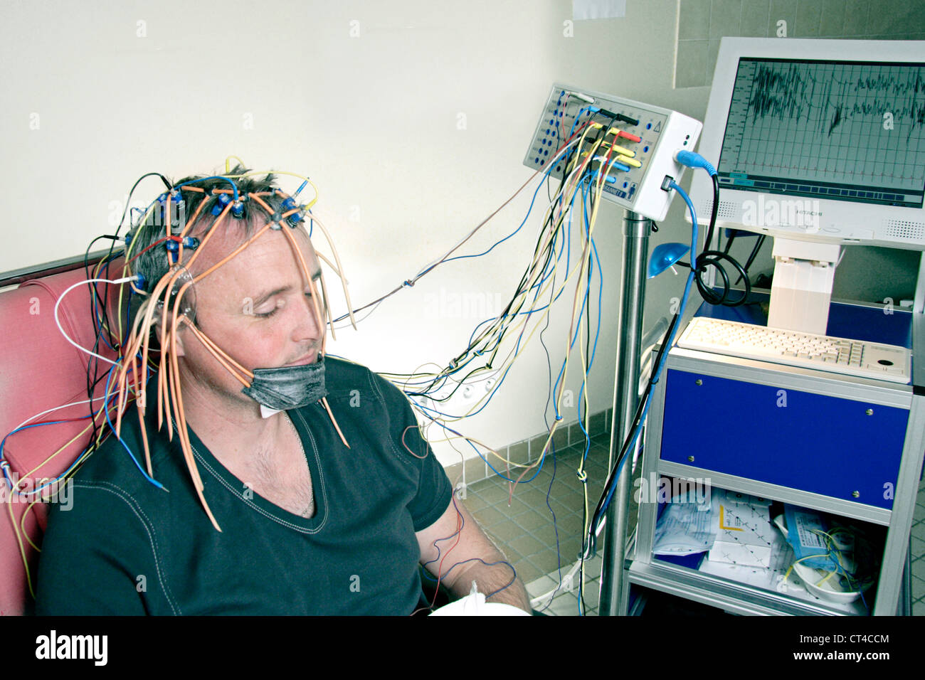EEG EXAMINATION OF A MAN Stock Photo - Alamy