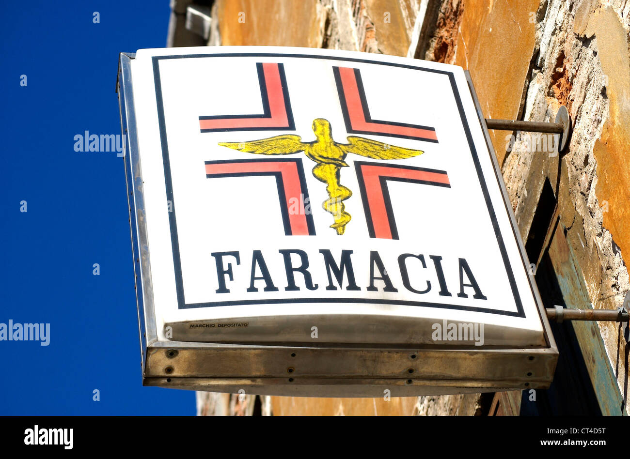 Chemist's sign italy hi-res stock photography and images - Alamy