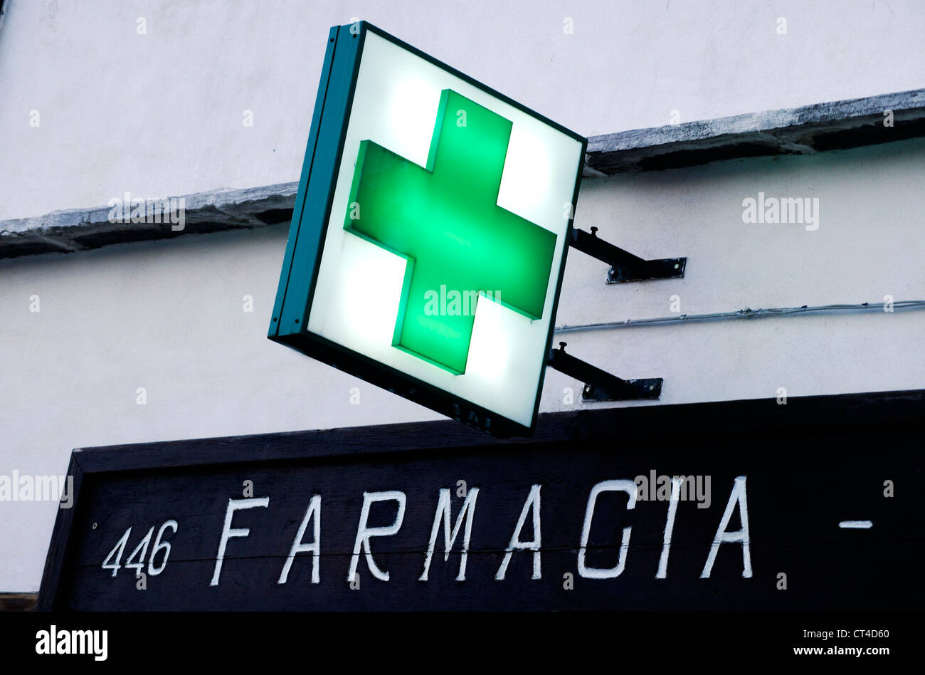Chemist's sign italy hi-res stock photography and images - Alamy