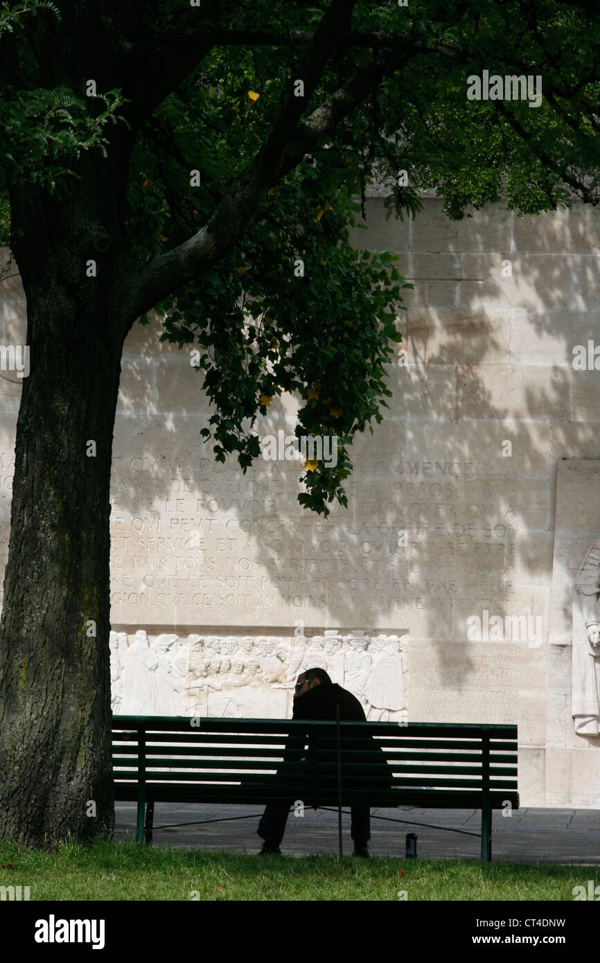 Man posterior view hi-res stock photography and images - Alamy