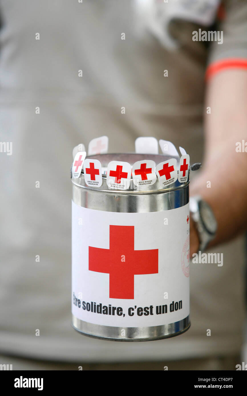 Humanitarian service organisation hi-res stock photography and images ...