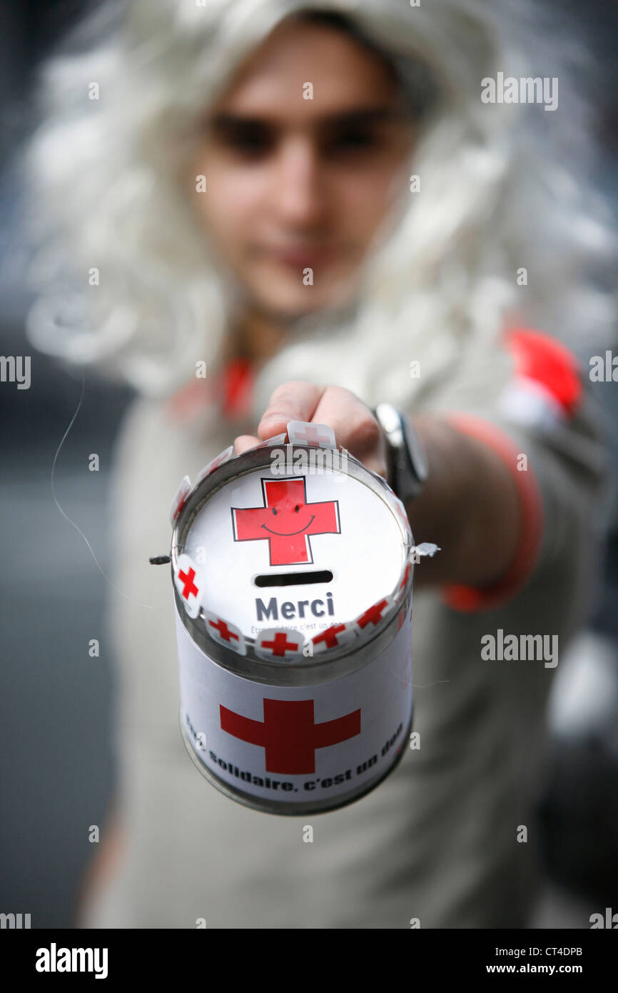 Humanitarian service organisation hi-res stock photography and images ...
