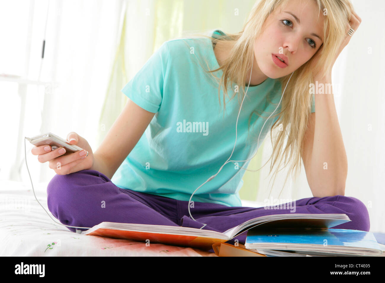 Girl old walkman hi-res stock photography and images - Alamy