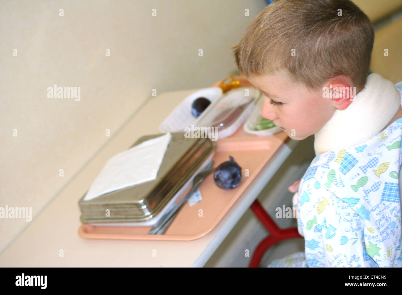 CHILD HOSPITAL PATIENT Stock Photo - Alamy