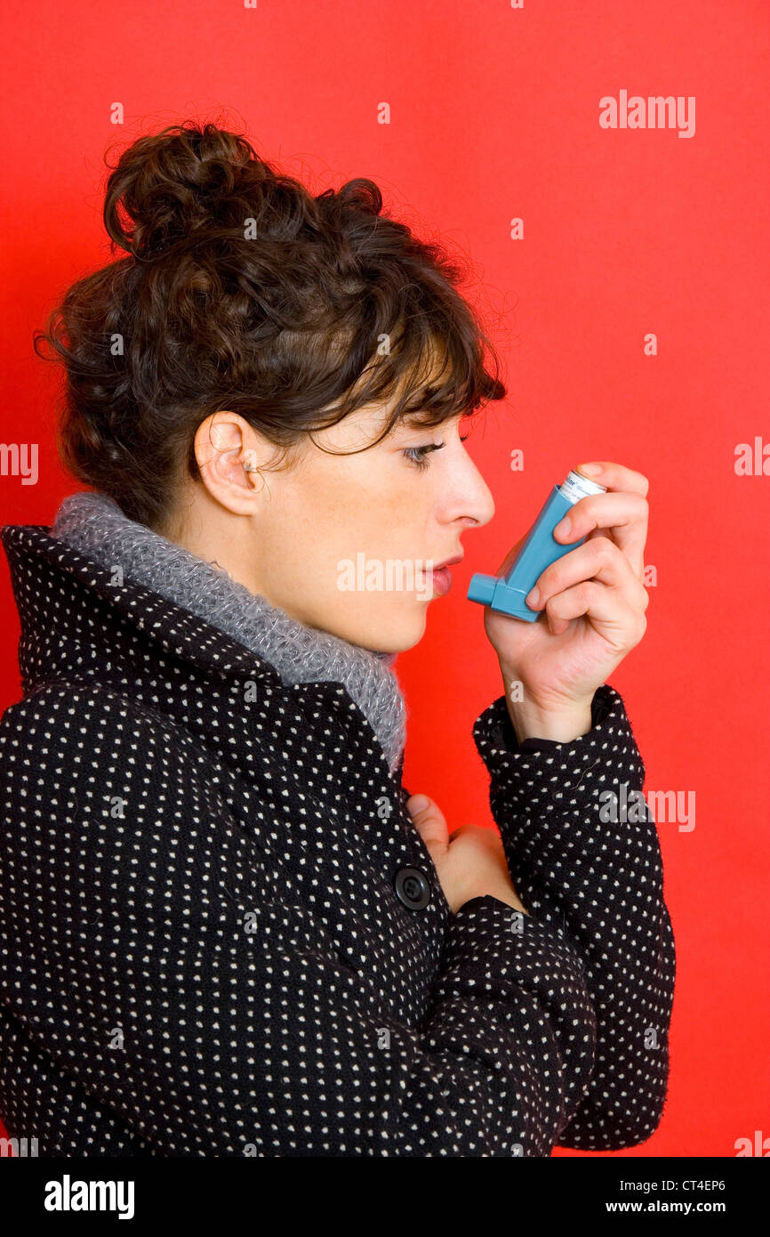 ASTHMA TREATMENT, WOMAN Stock Photo - Alamy