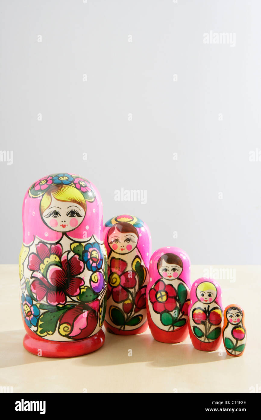 RUSSIAN NESTED DOLLS Stock Photo - Alamy