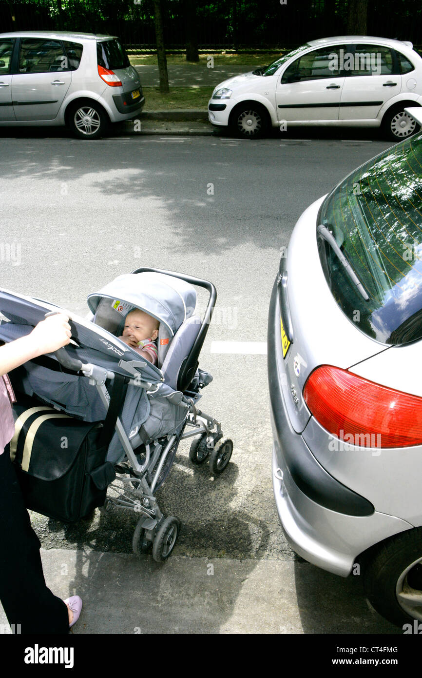 Woman transporting children hi-res stock photography and images - Alamy