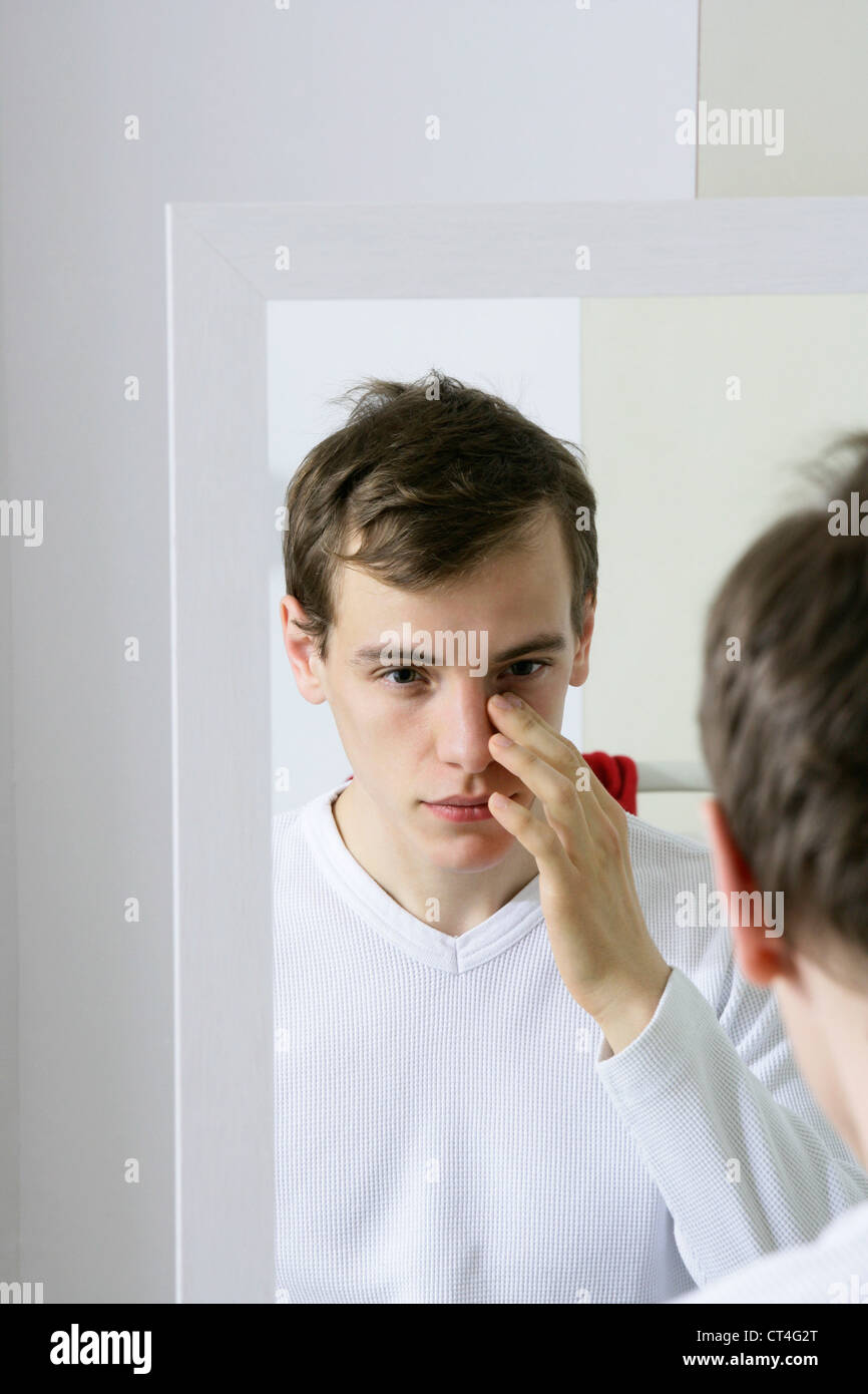 MAN WITH MIRROR Stock Photo - Alamy