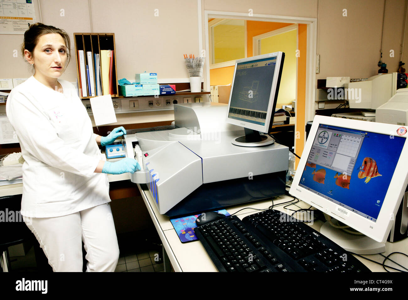 Electrophoresis System High Resolution Stock Photography and Images - Alamy