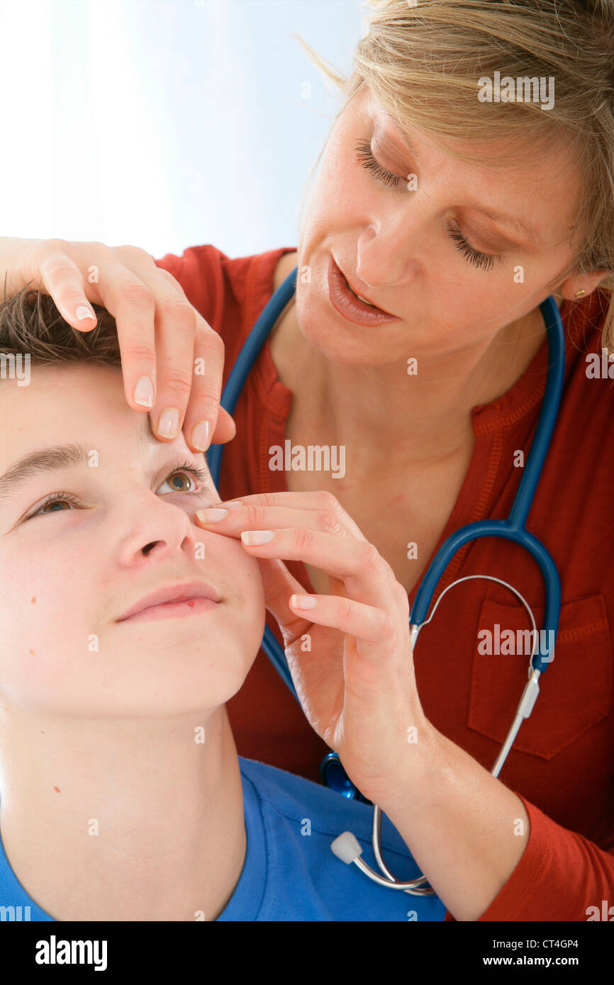 Anemia eye hi-res stock photography and images - Alamy