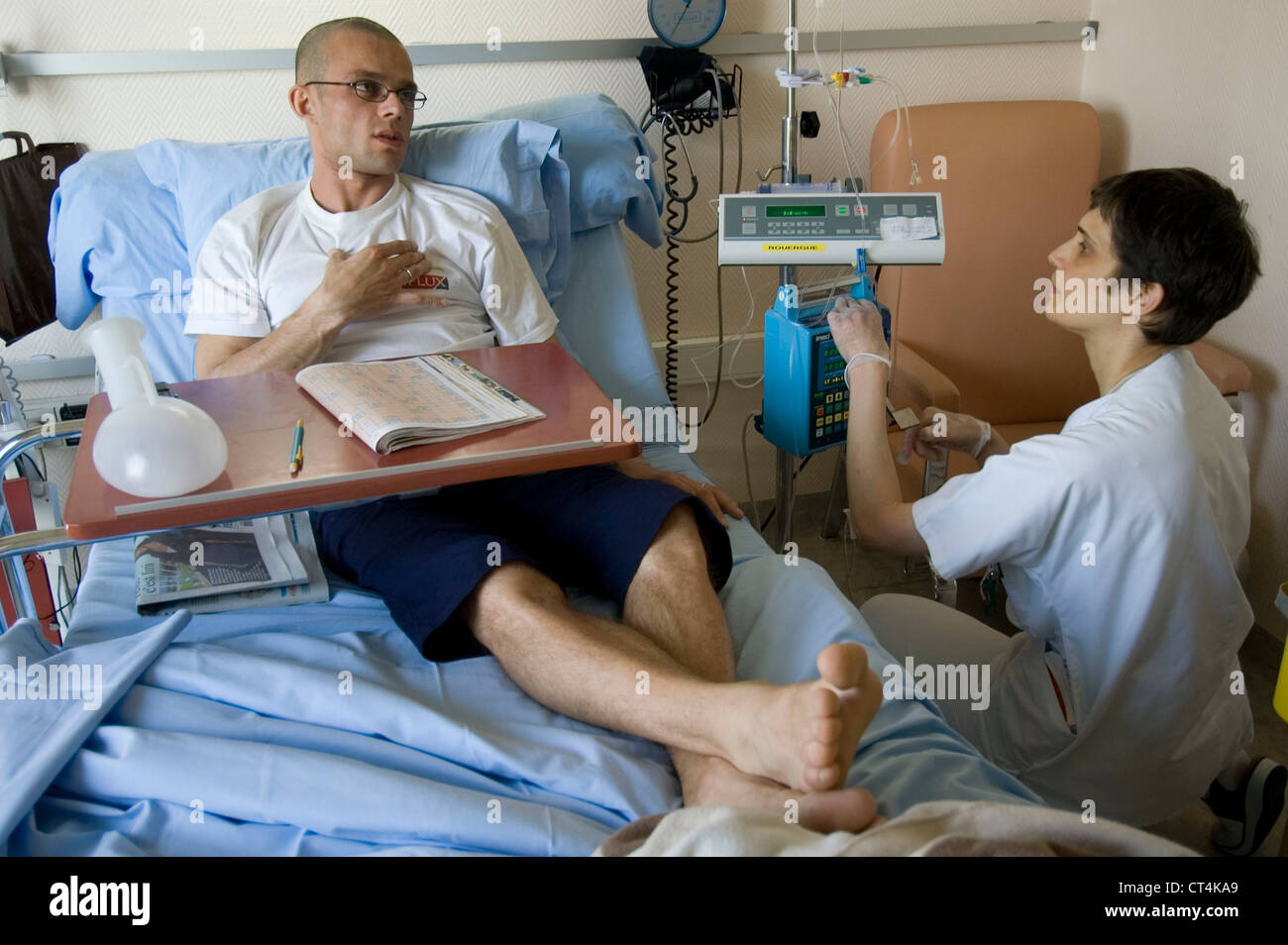 Chemotherapy pump hi-res stock photography and images - Alamy