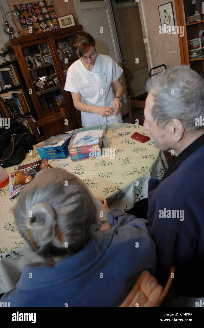 INDEPENDENT NURSE CONTRACTOR Stock Photo - Alamy