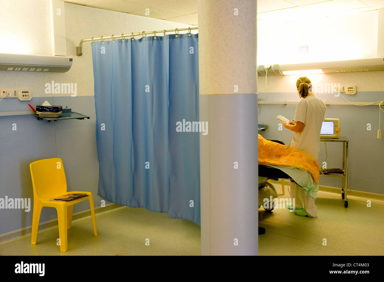 Hospital day surgery hi-res stock photography and images - Alamy