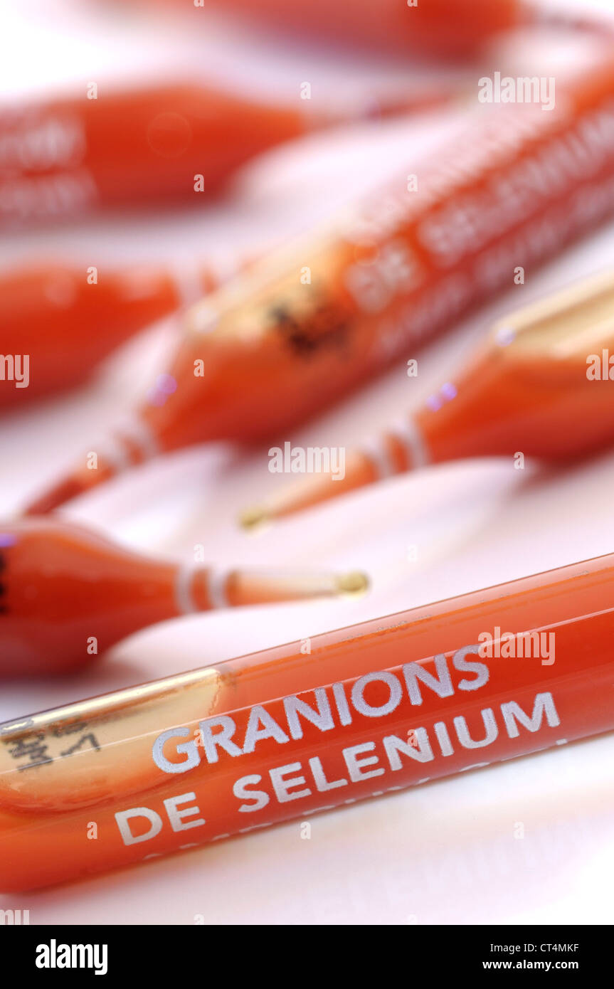 Selenium mineral hi-res stock photography and images - Alamy