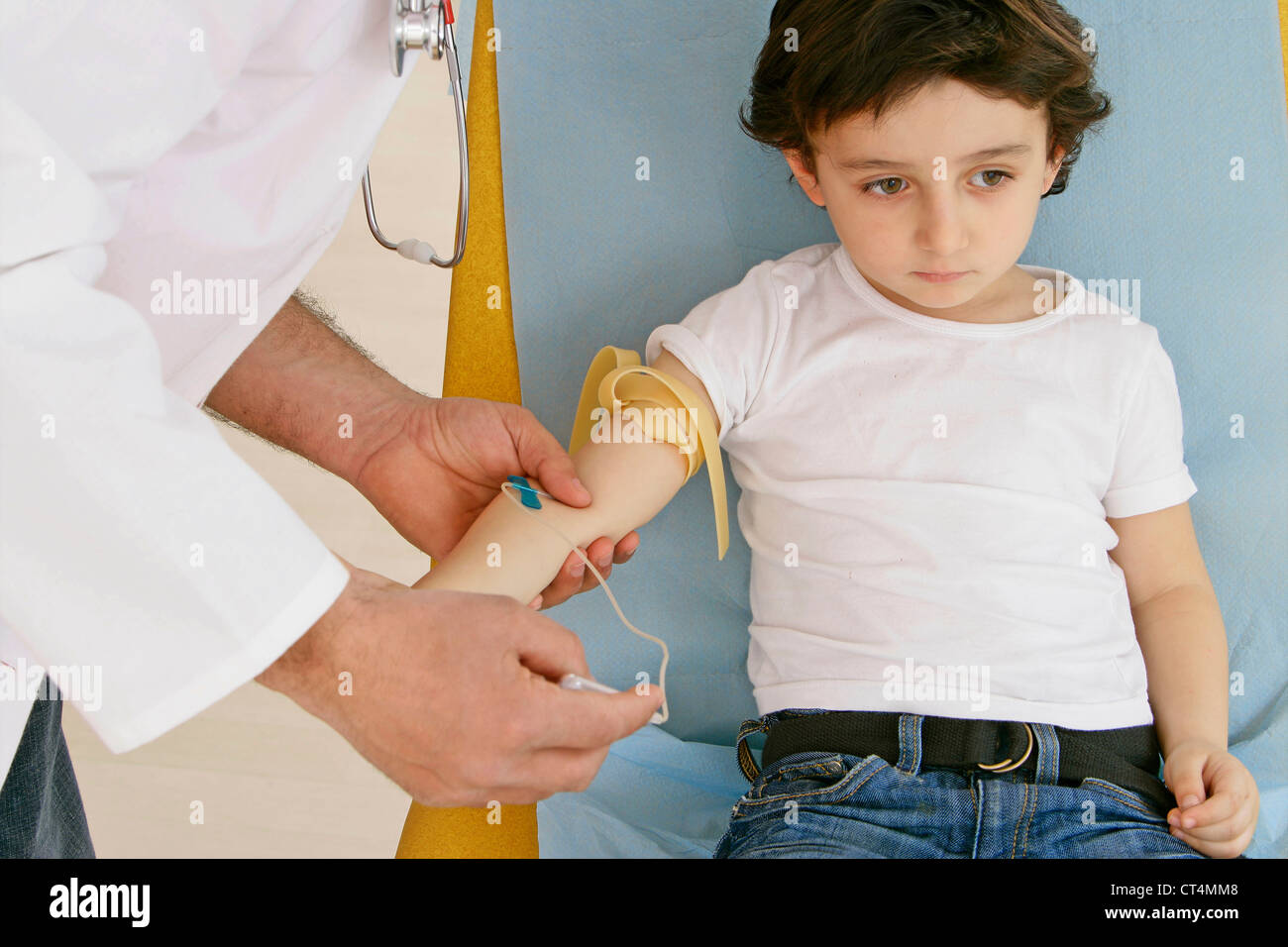 BLOOD SPECIMEN IN A CHILD Stock Photo - Alamy
