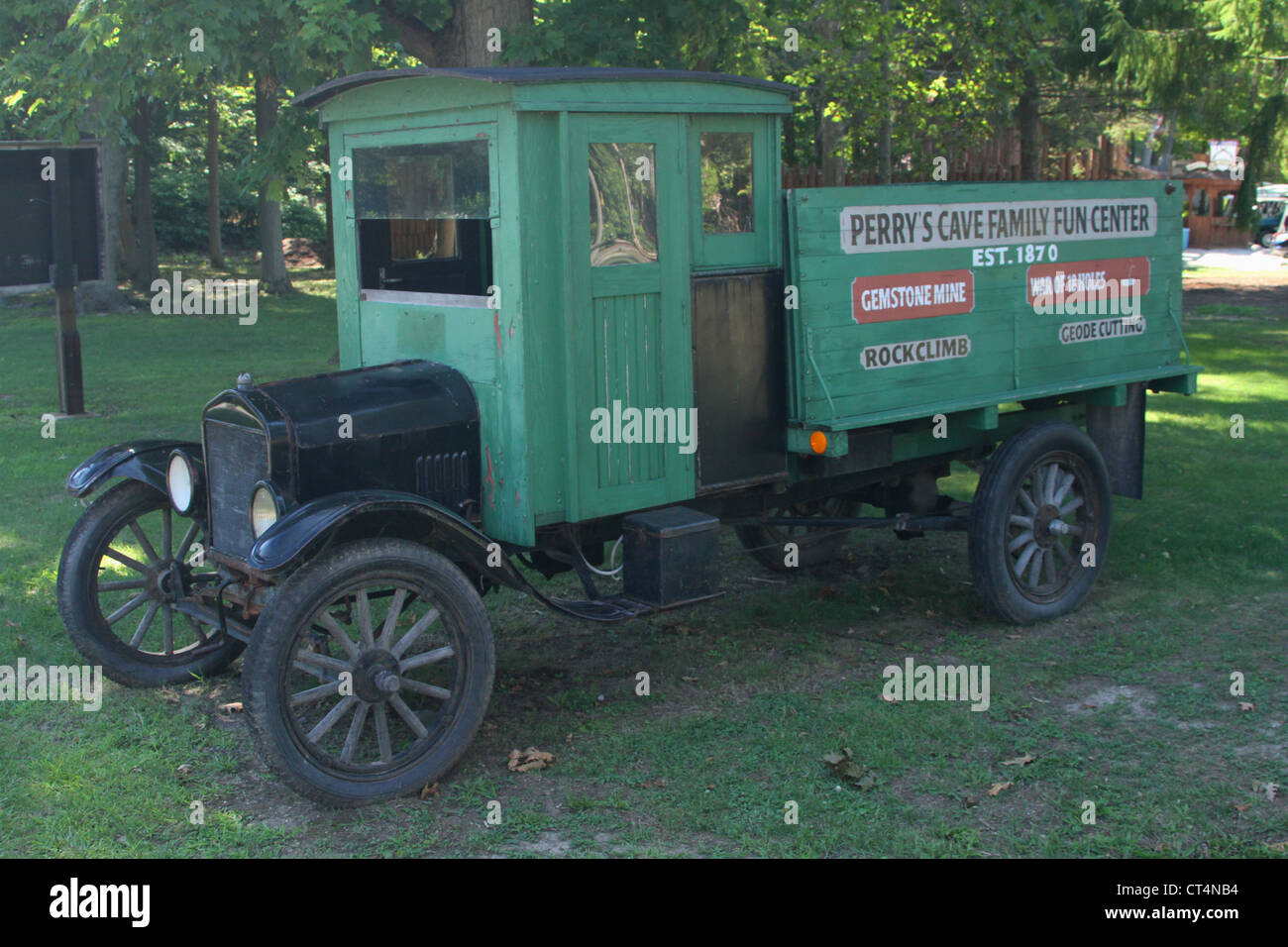 Old Truck as a Sign for Perry's Cave Family Fun Center. South Bass ...