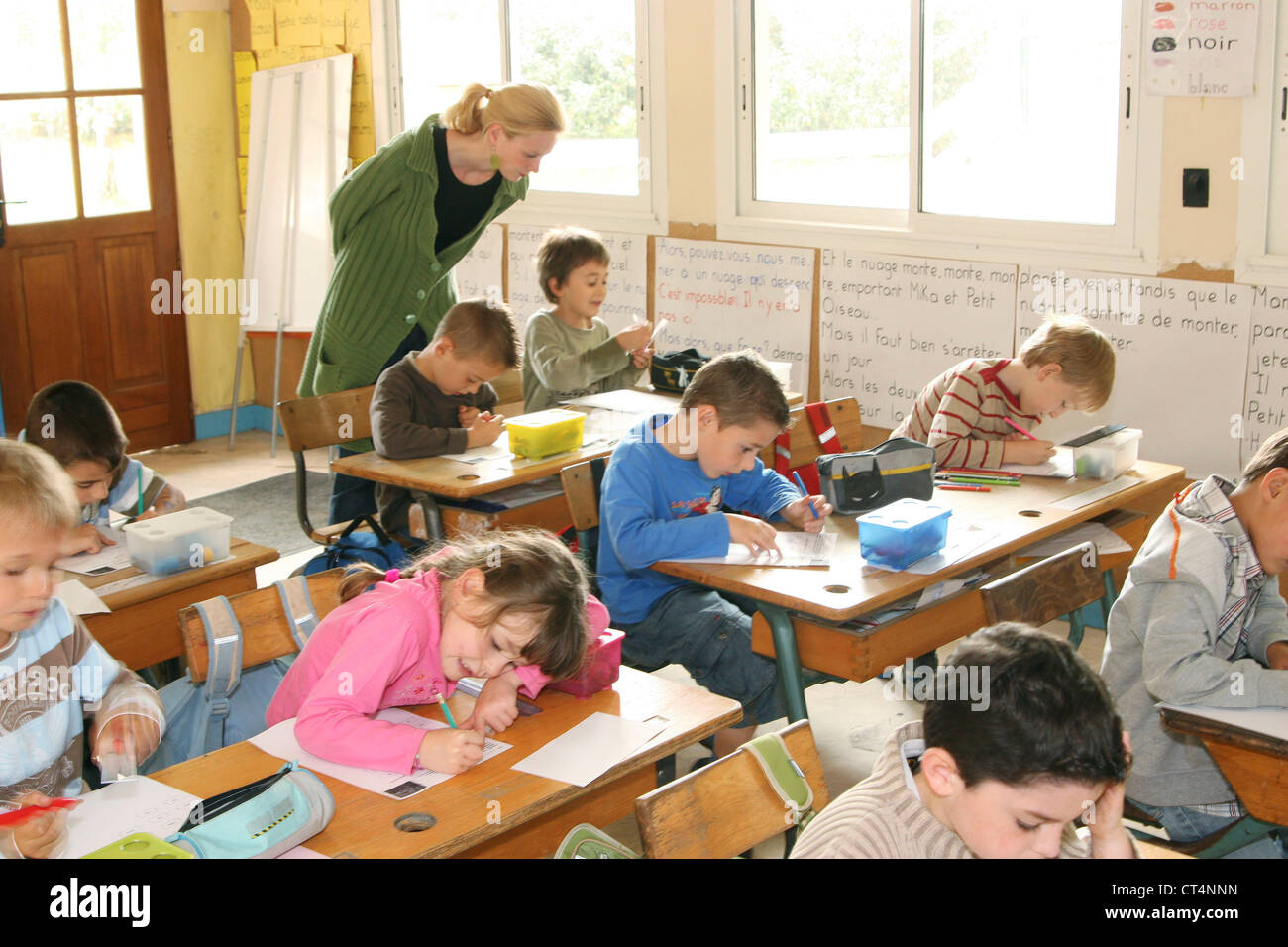 PRIMARY SCHOOL CLASS Stock Photo - Alamy