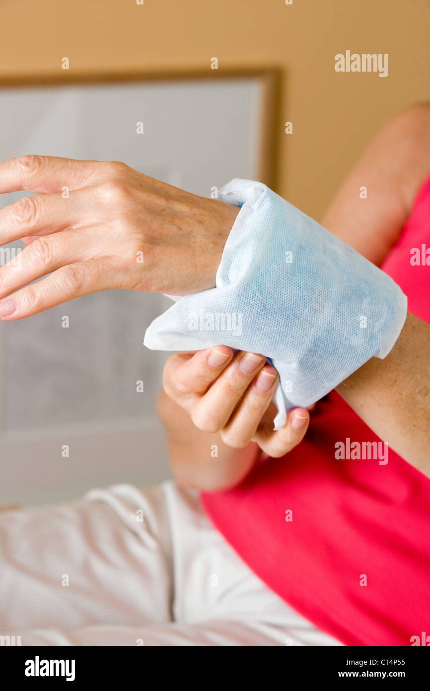 HOT THERAPY ELDERLY PERSON Stock Photo - Alamy