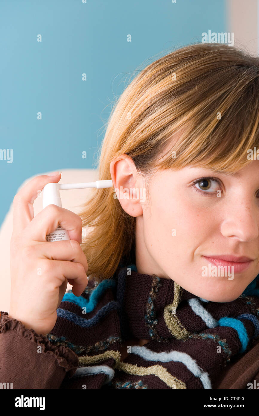 Cleaning ears hi-res stock photography and images - Alamy