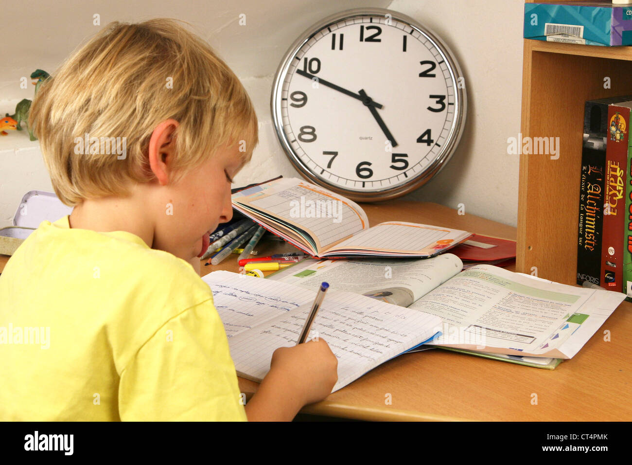 Timing 12 hi-res stock photography and images - Alamy