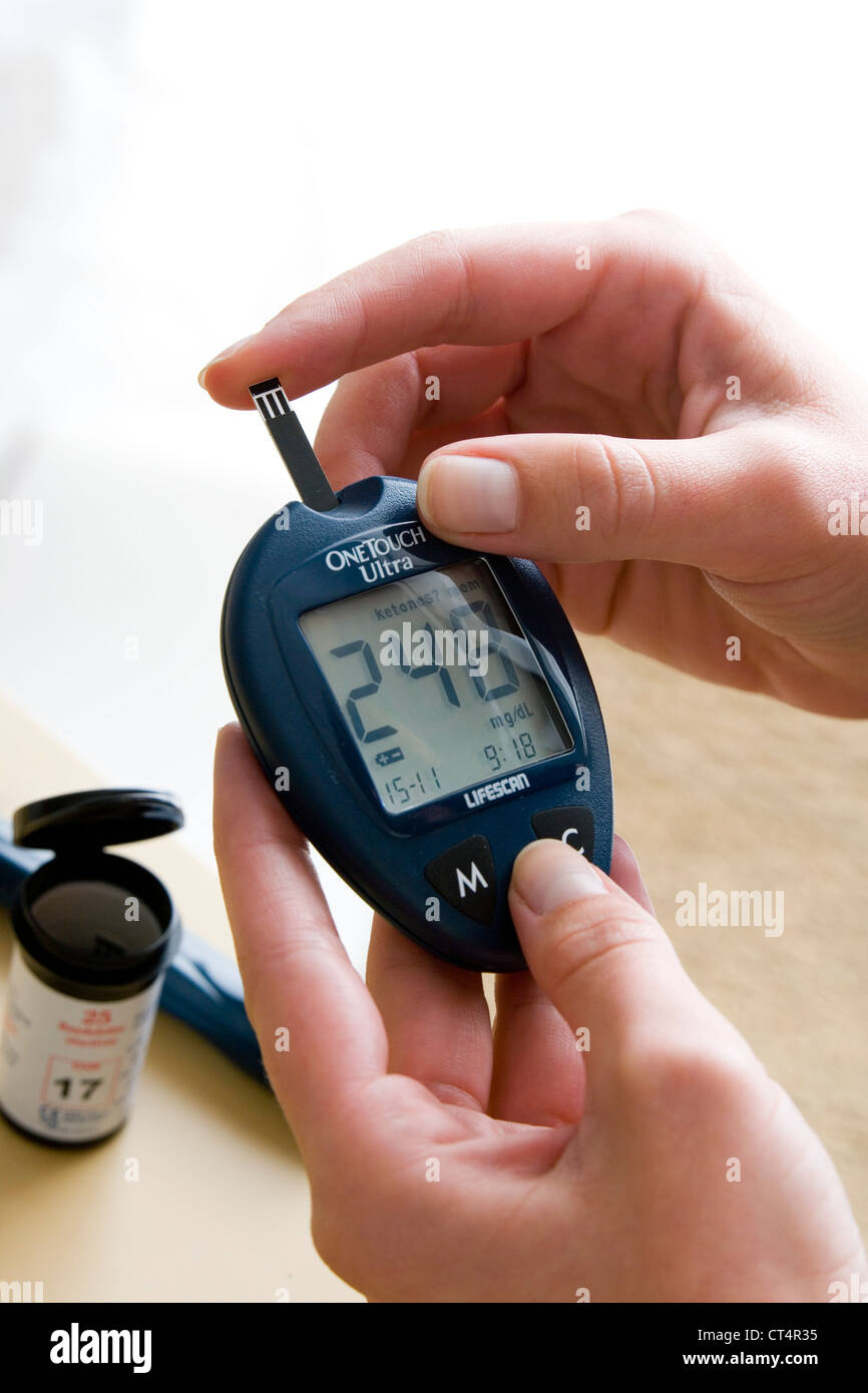 TEST FOR DIABETES Stock Photo - Alamy