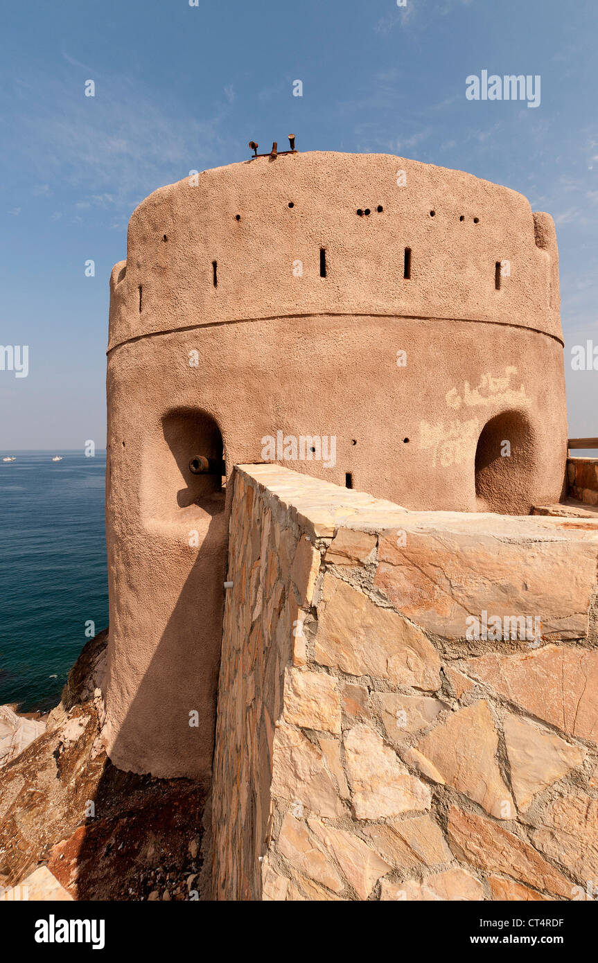 Corniche fort muttrah oman hi-res stock photography and images - Alamy