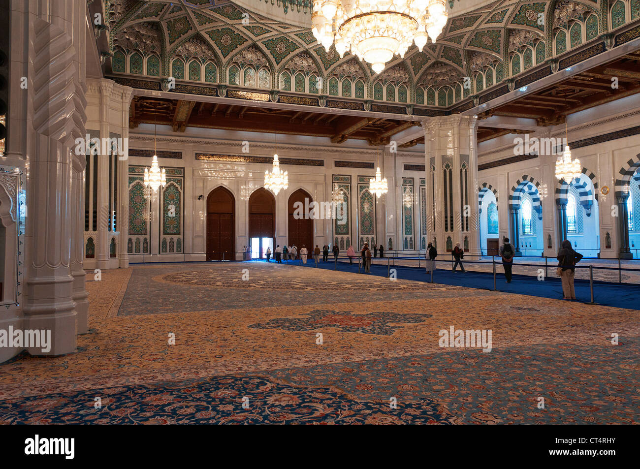 Mosque prayer hall hi-res stock photography and images - Alamy