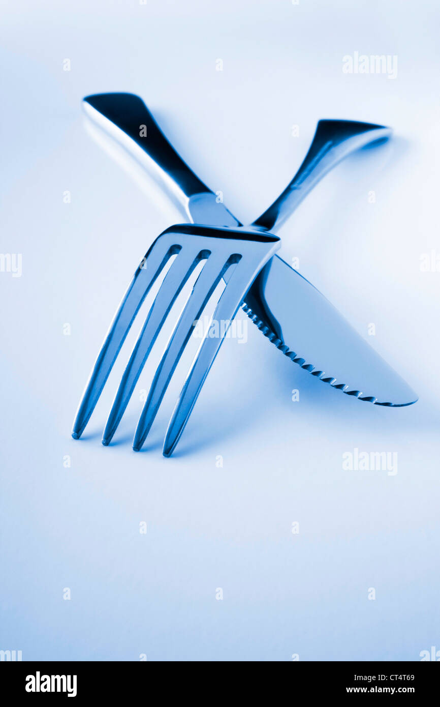Crossed Knife And Fork High Resolution Stock Photography and Images - Alamy