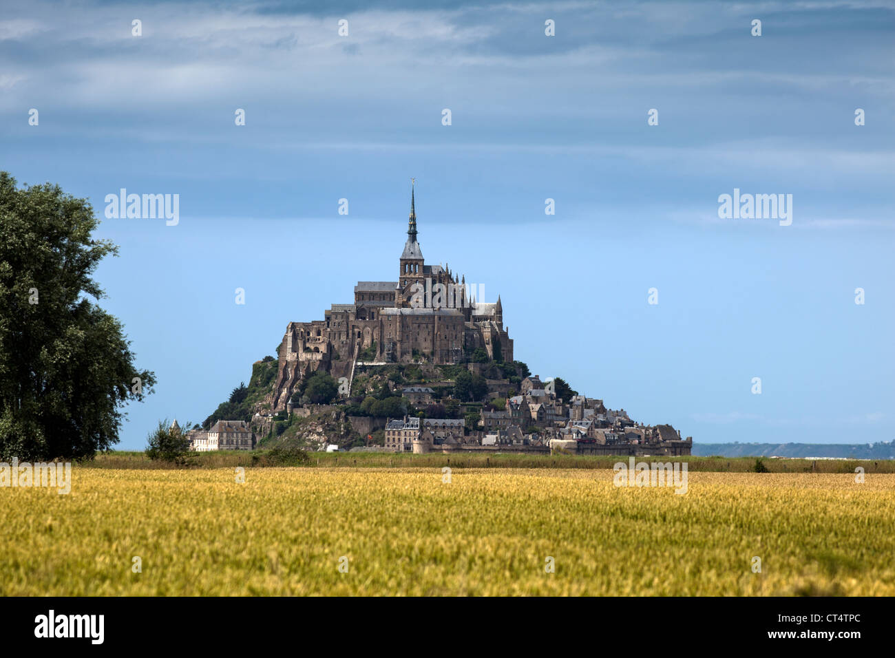 Avranches normandy mont st michel bay hi-res stock photography and ...
