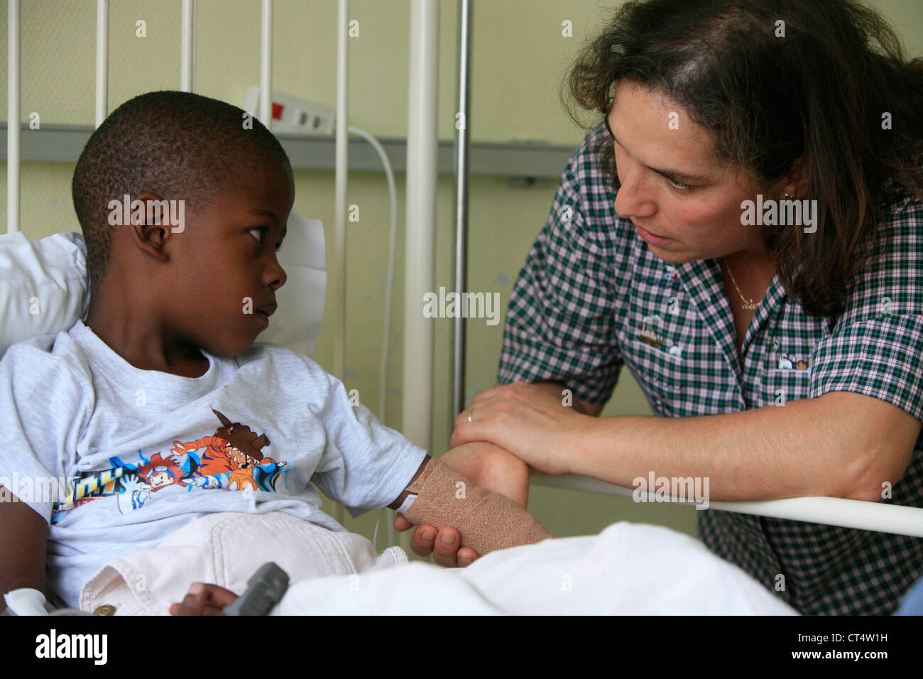 CHILD HOSPITAL PATIENT Stock Photo - Alamy