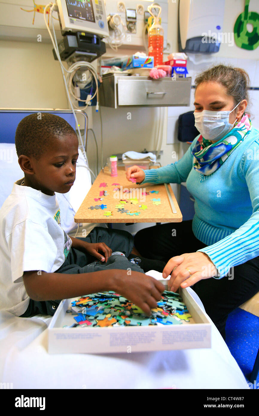 CHILD HOSPITAL PATIENT Stock Photo - Alamy