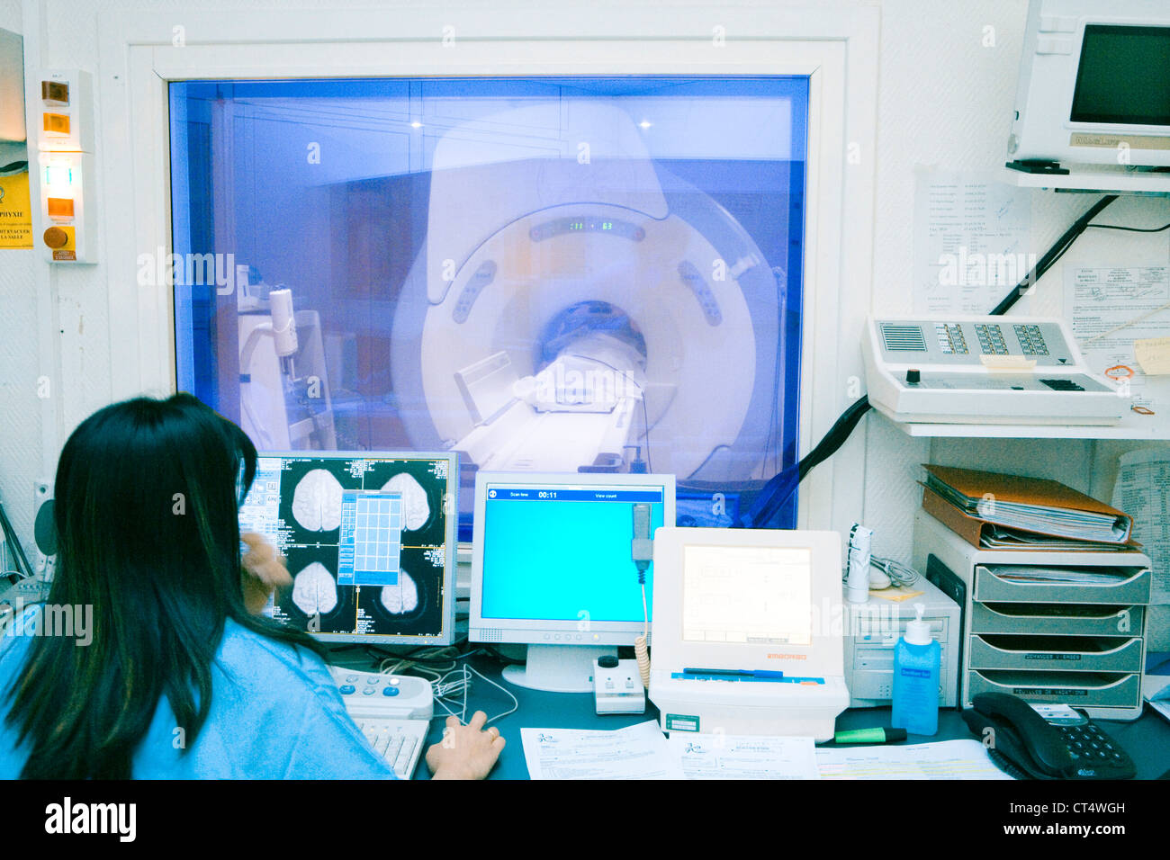 Nmr imagery hi-res stock photography and images - Alamy