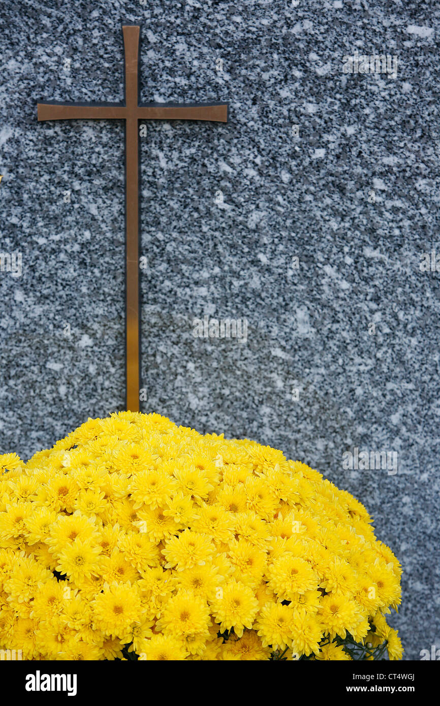 Death symbols hi-res stock photography and images - Alamy