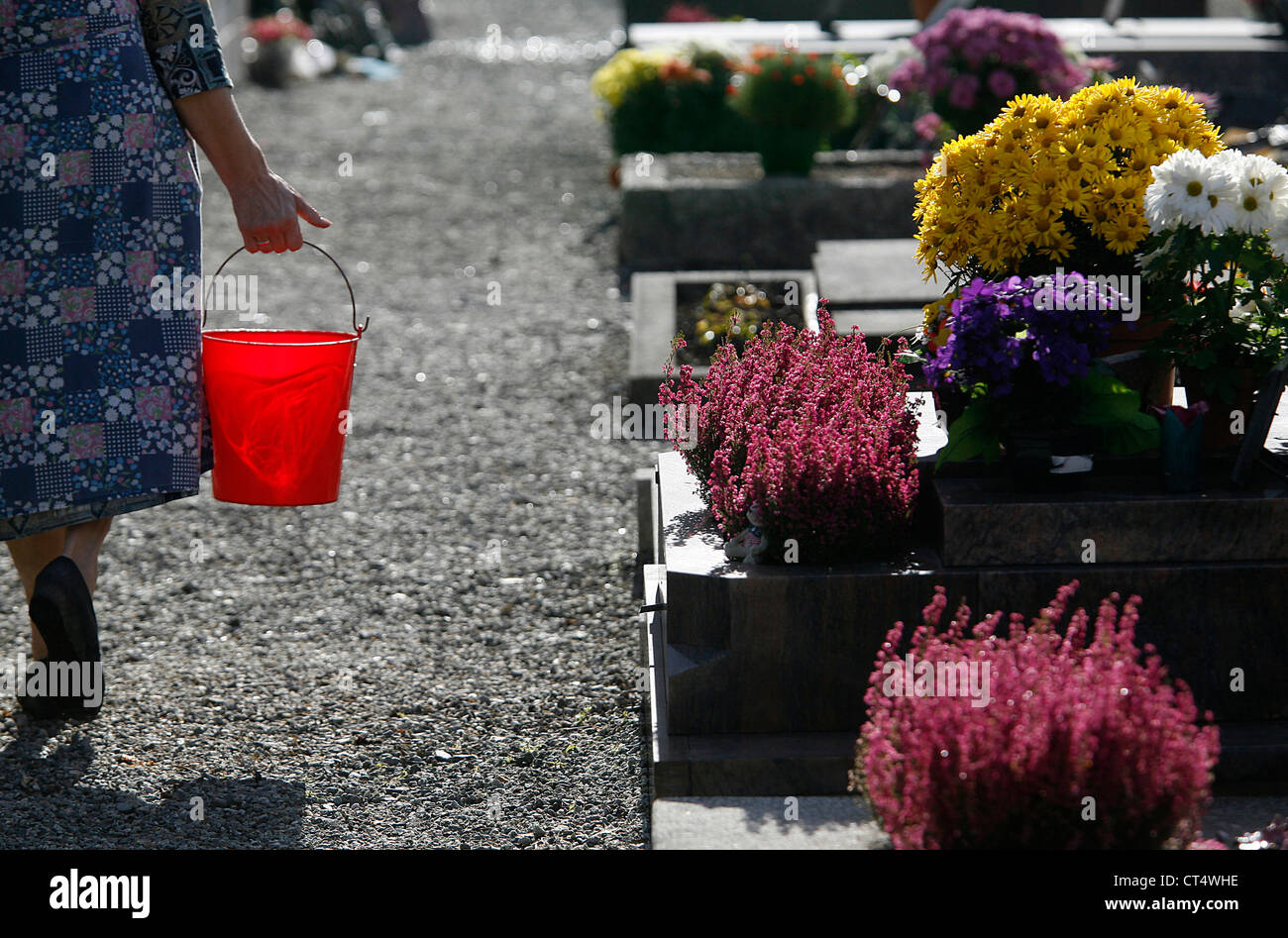 Cemetery buckets hi-res stock photography and images - Alamy
