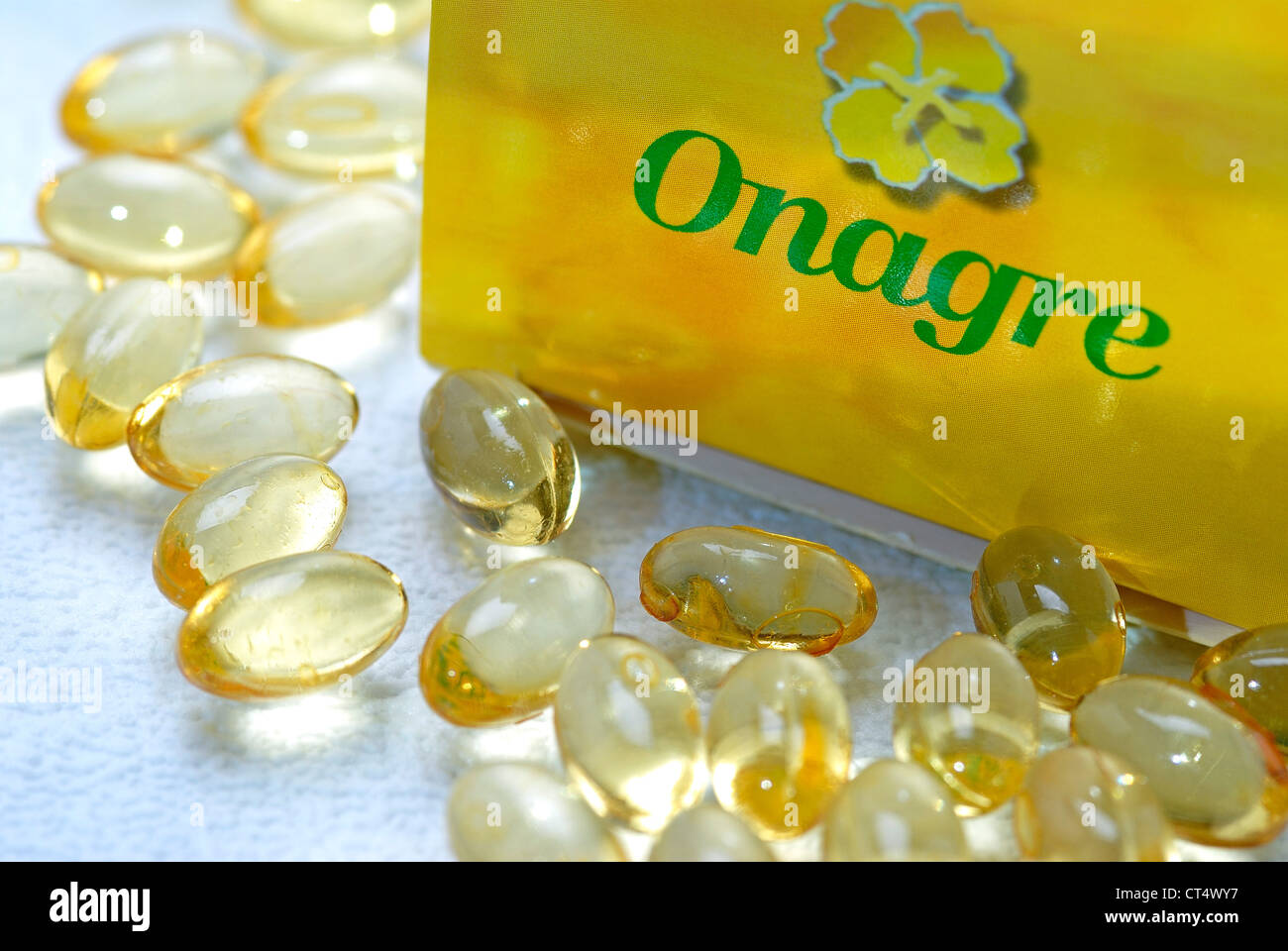 Boxes supplements hi-res stock photography and images - Alamy