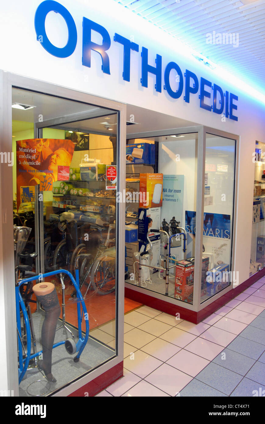 Orthopedic shops hi-res stock photography and images - Alamy