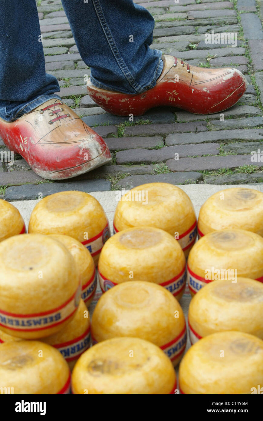 Edam Cheese Market in Holland Stock Photo - Alamy