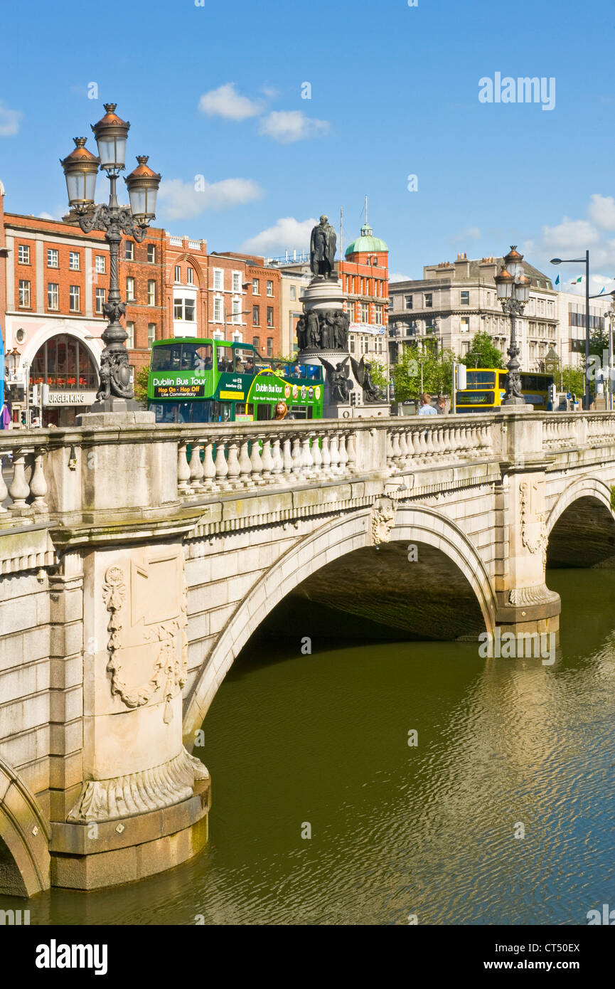 Oconnell bridge liffey river hi-res stock photography and images - Alamy