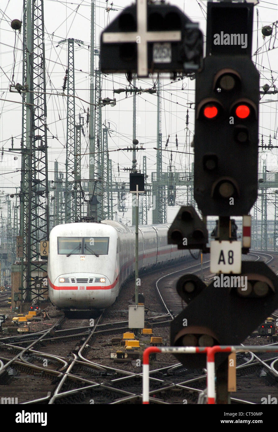 An ICE moves into the main train station Stock Photo - Alamy