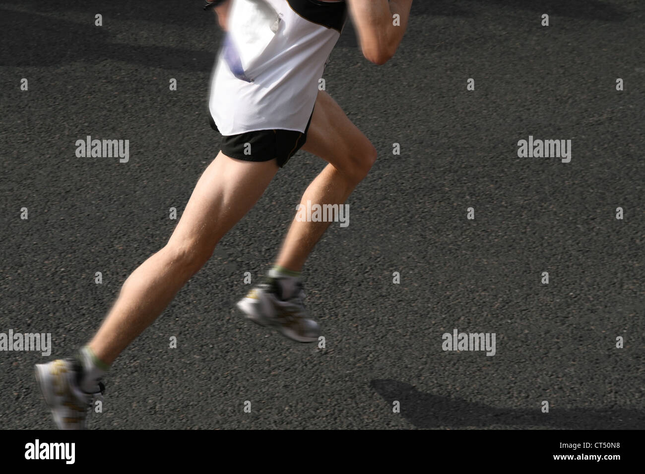 athlete running a marathon Stock Photo - Alamy