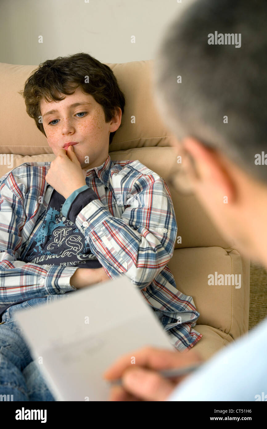 Children psychology hi-res stock photography and images - Alamy