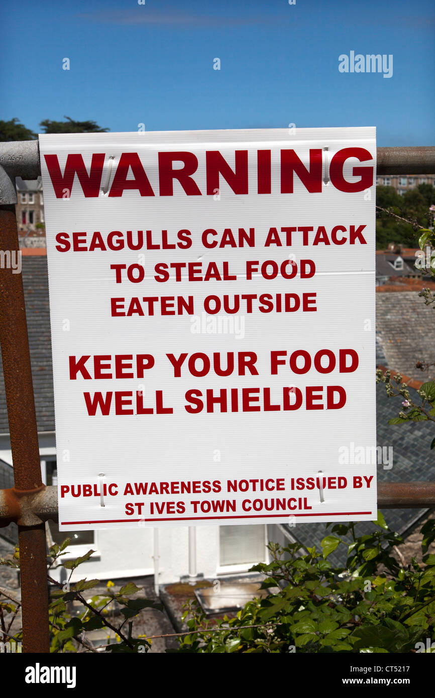 Seagull warning sign hi-res stock photography and images - Alamy